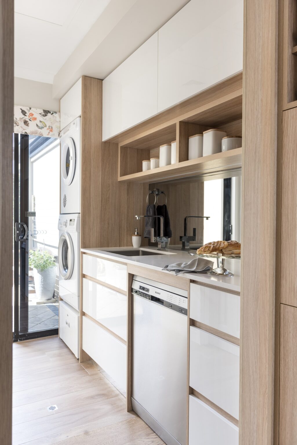 Kitchen Scullery: Should You Include One In Your Design?