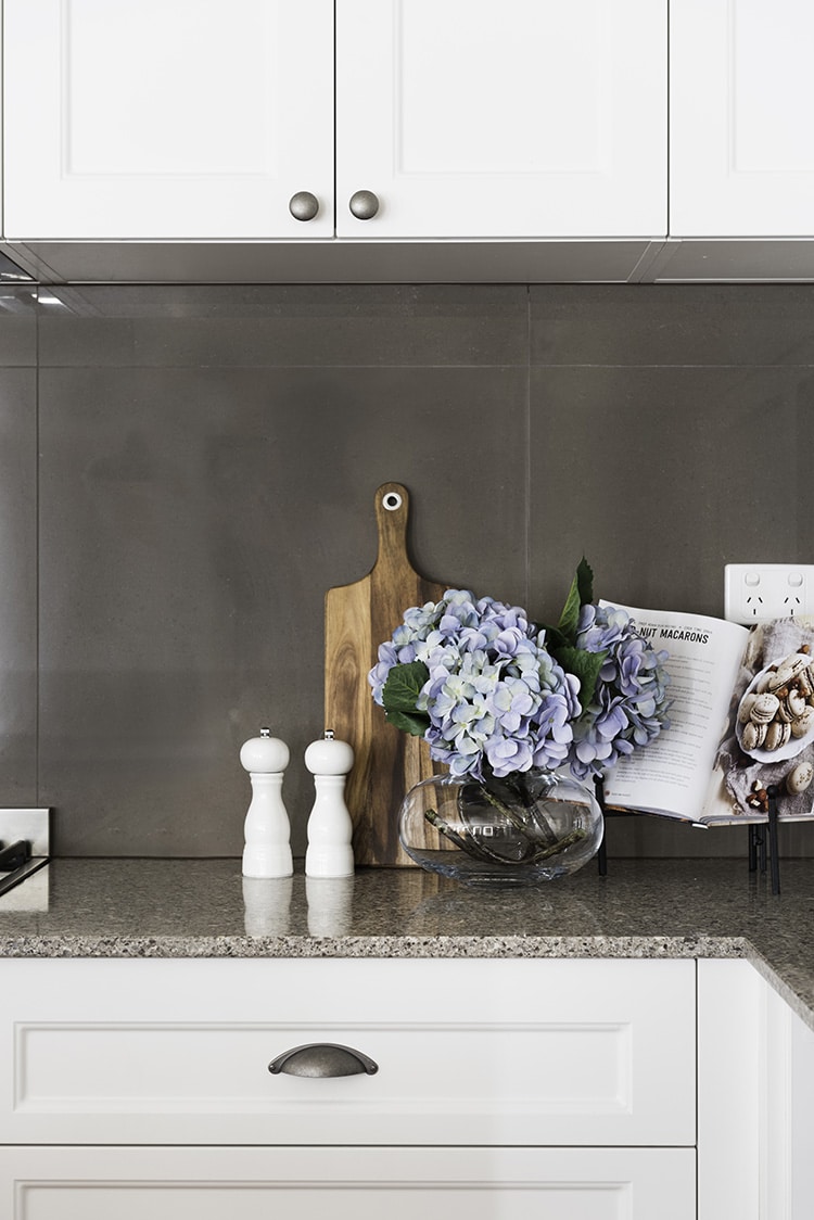 How to Choose The Right Splashback For Your Kitchen